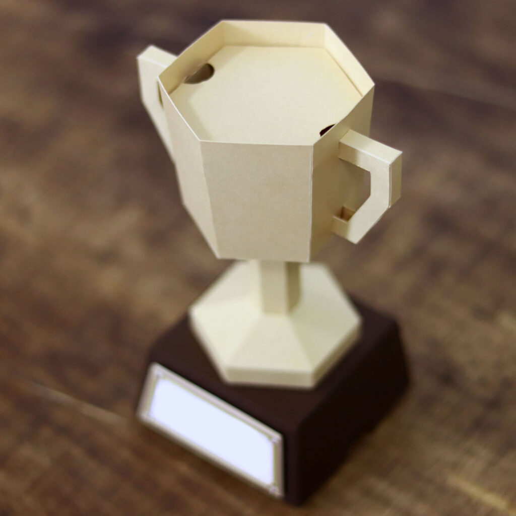 Caixa Troféu - Nilmara Quintela Paper Designer